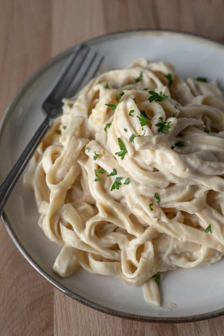 Healthy Cauliflower Alfredo Sauce (Vegan, No Cashews) - My Quiet Kitchen