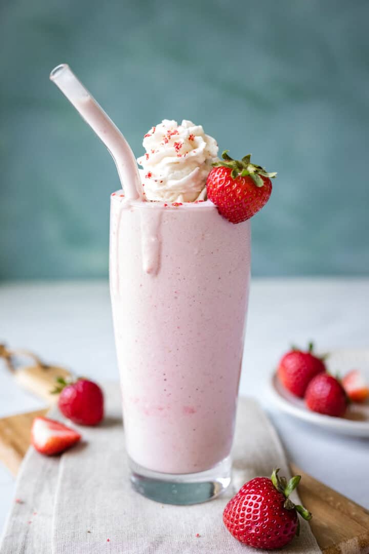 Vegan Milkshake Without Ice Cream - My Quiet Kitchen